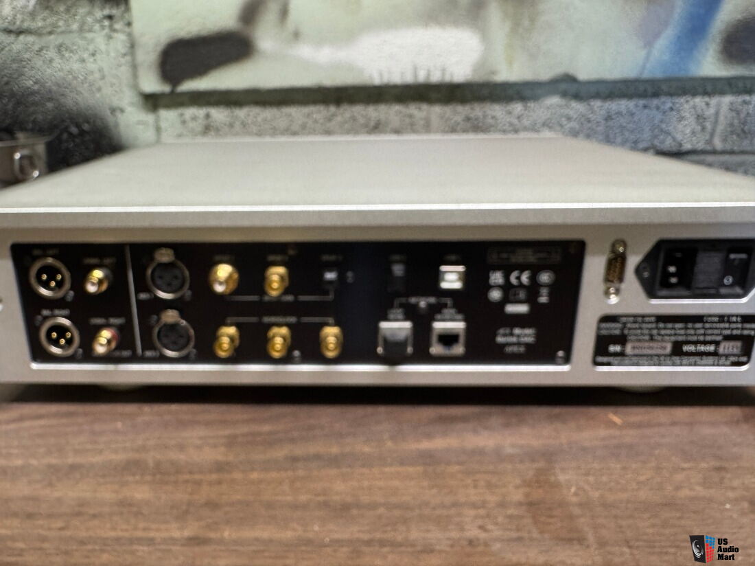 DCS Bartok APEX DAC Silver - $500 price drop!!! Photo #5869894 - US ...
