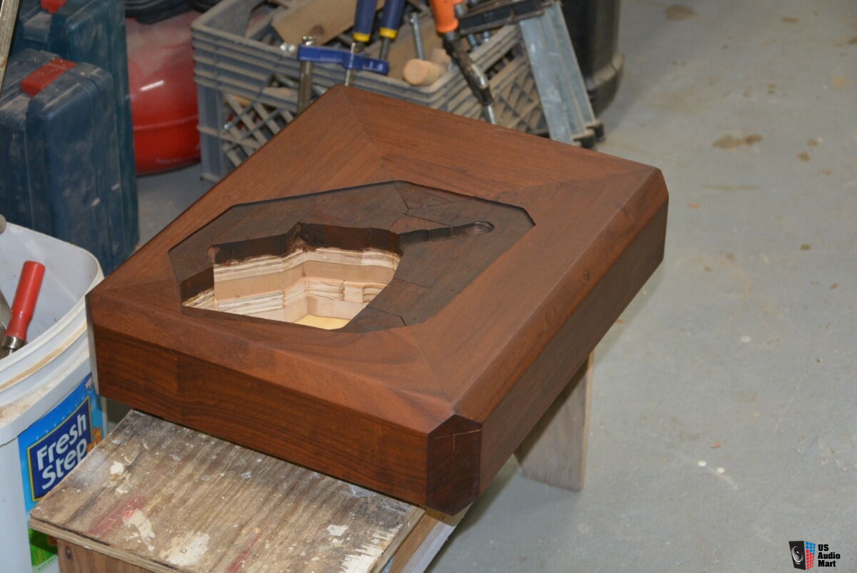 Full Custom Lenco Turntable - PTP 6 and Solid Rosewood Plinth with TRI ...