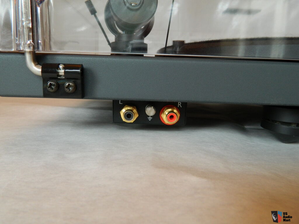 Pro-Ject Xpression II Turntable + Sumiko Oyster MM Cartridge Photo ...