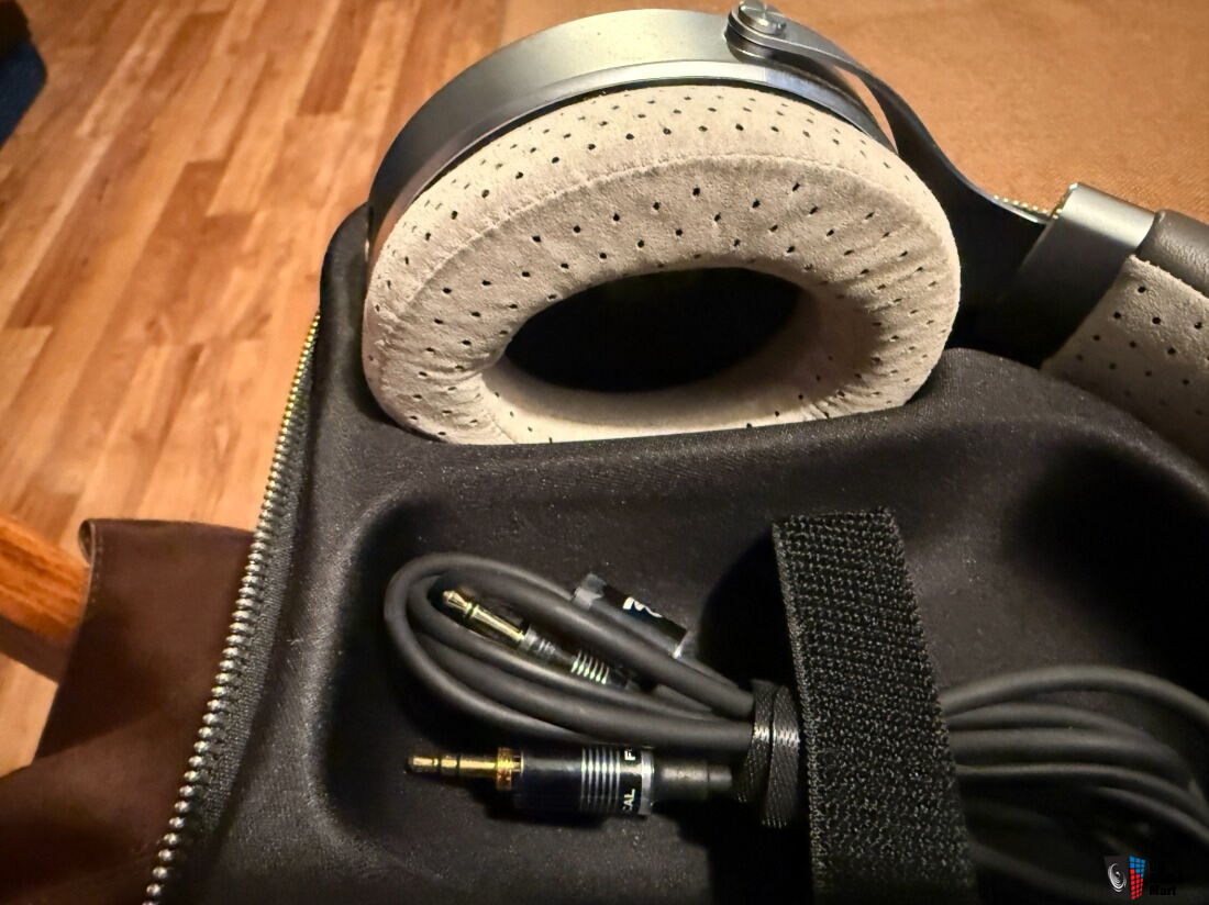 Focal Clear (OG) - Excellent Condition Photo #5873293 - US Audio Mart