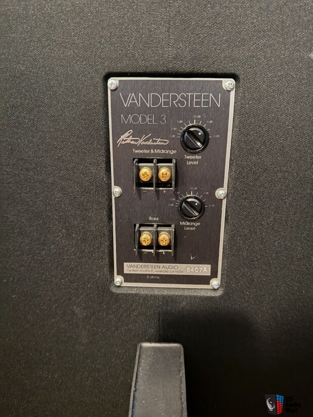 Vandersteen 3A Signatures with stands - NYC area Photo #5877278 - US ...