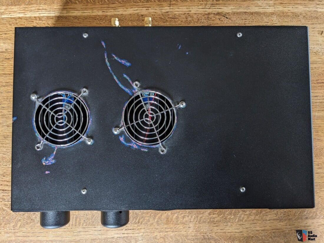 Angela Gilbert Yeung i800 Integrated Amplifier Photo #5877596 - US ...