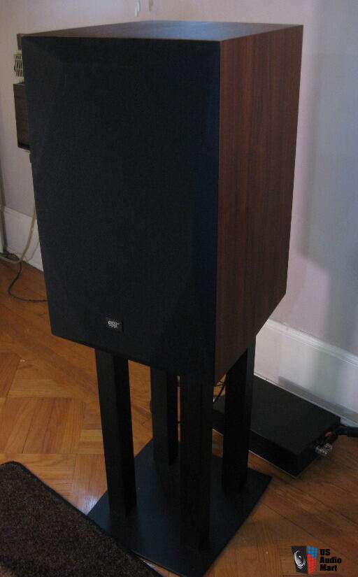 MoFi SourcePoint 10 with Upgraded Crossovers -- Local Pickup or ...