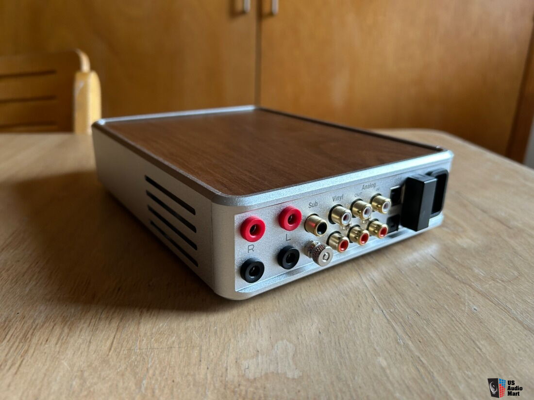 PS Audio Sprout100 Integrated Amplifier — w/Original Remote Photo ...
