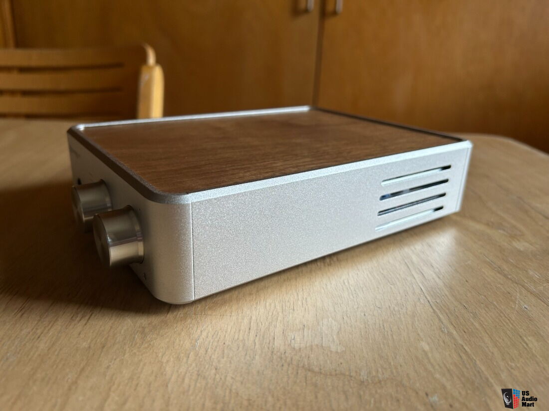 PS Audio Sprout100 Integrated Amplifier — w/Original Remote Photo ...