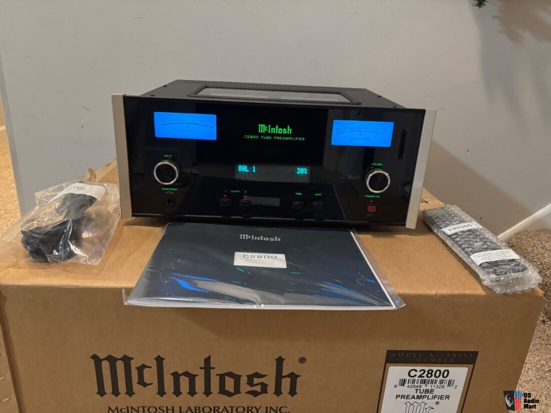 McIntosh C2800 Tube Preamp Photo #5887915 - US Audio Mart