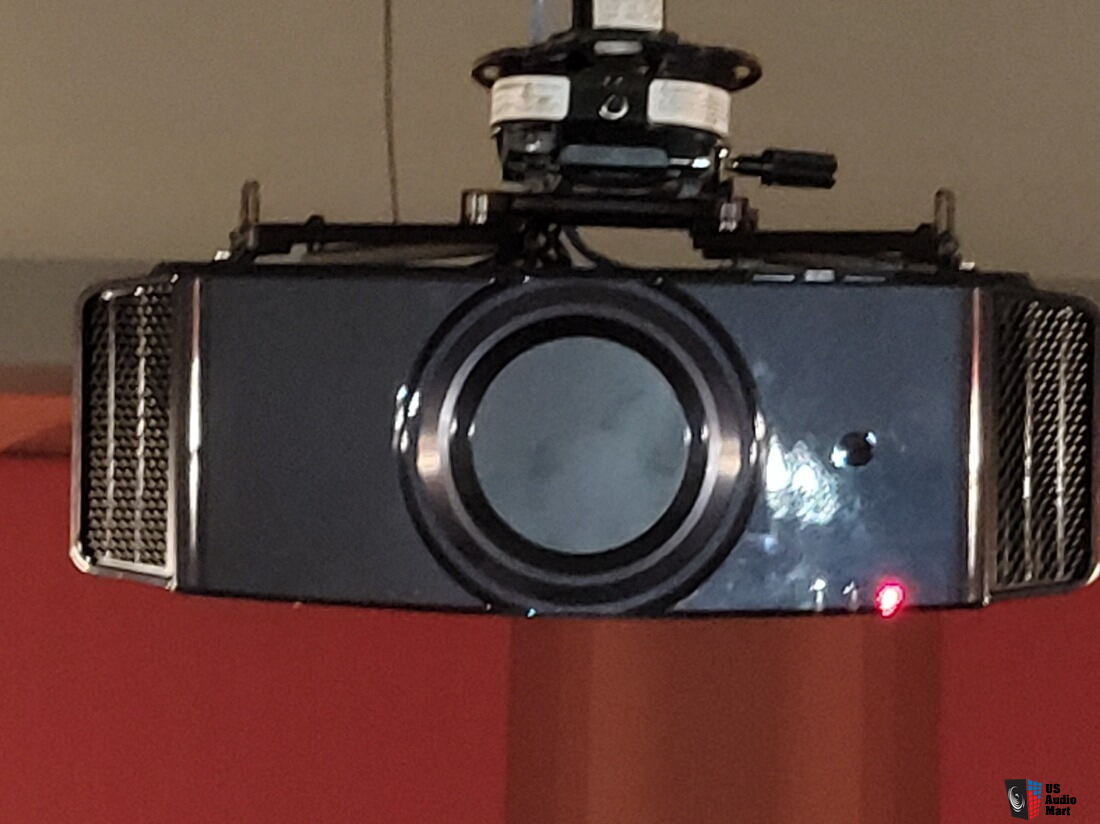 JVC DLA-X790R Projector for Sale in great condition - price Reduced ...
