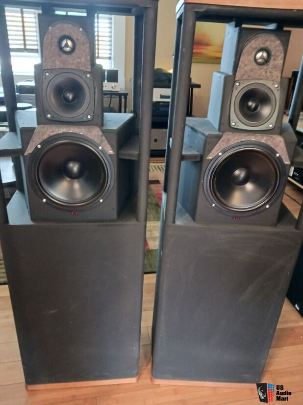 Vandersteen Model 3 speakers Photo #5898236 - US Audio Mart