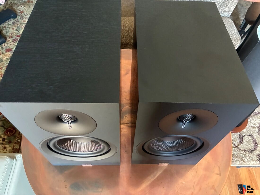 ELAC Debut 3.0 DB63 Photo #5902835 - US Audio Mart