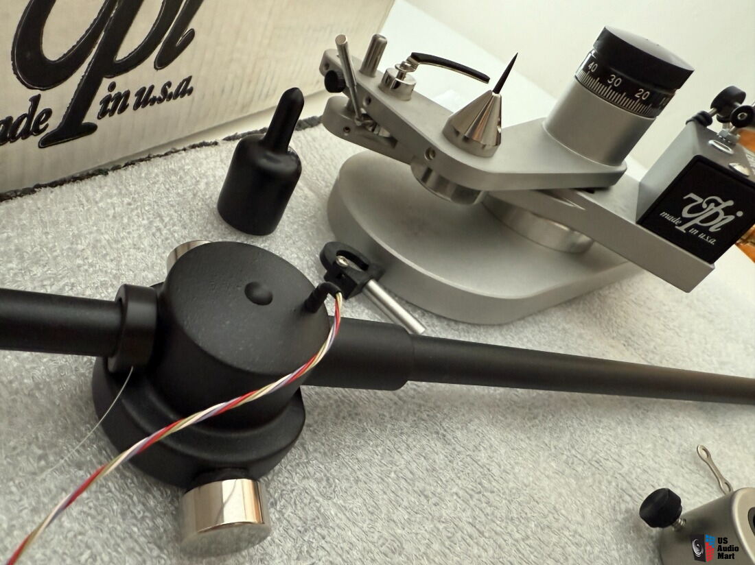 VPI 12" VTA Base Tower + Avenger/HR-X Armboard + 12" 3D Tonearm Photo ...