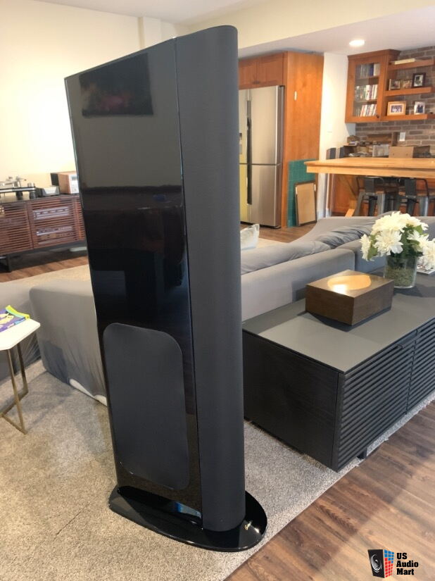 Beautiful Golden Ear Triton Reference in dazzling piano black. Tapped ...