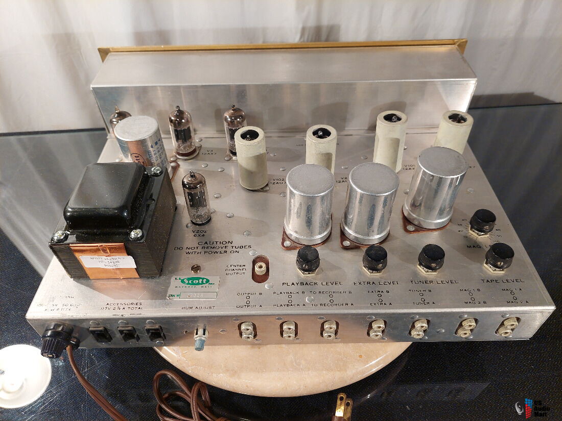 HH Scott 130 Preamplifier Photo #5918854 - US Audio Mart