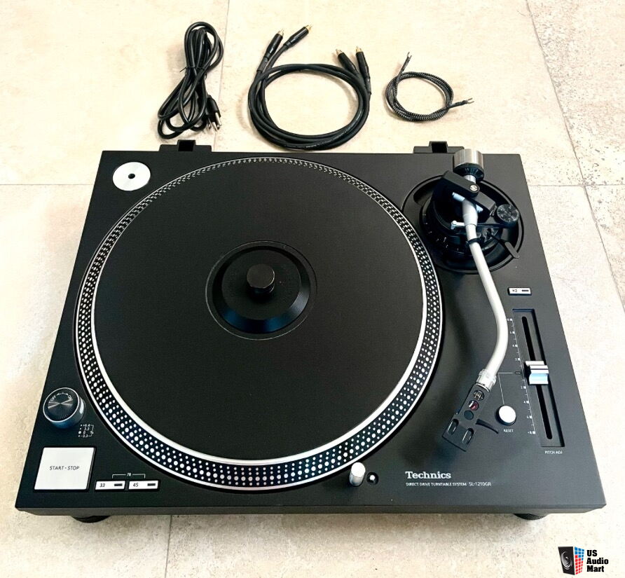Technics SL-1210GR Turntable, Black Finish, Excellent condition, Free ...