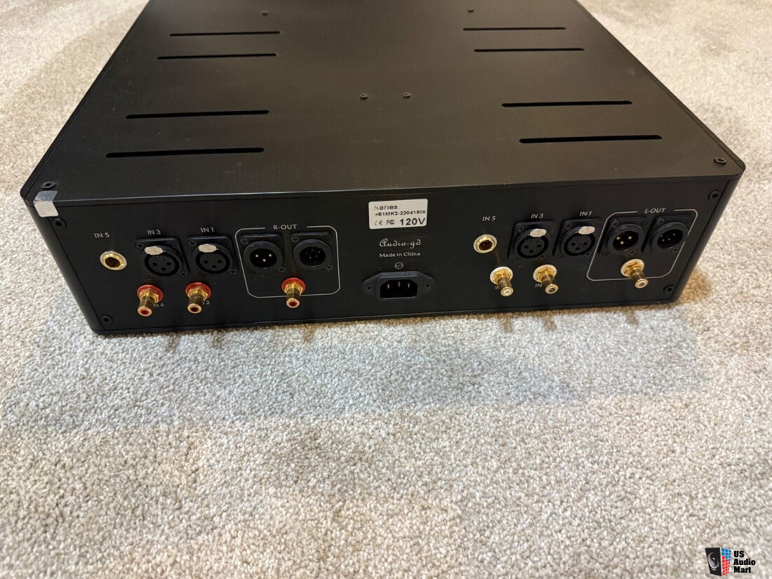 Audio GD HE 1MK2 with regenerative power supply Photo #5923560 - US ...