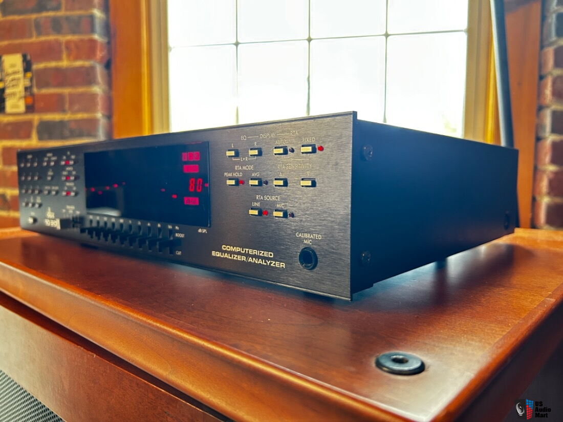 dbx 10/20 Graphic Equalizer & Room Analyzer, Bouncy LED Cool! Photo ...