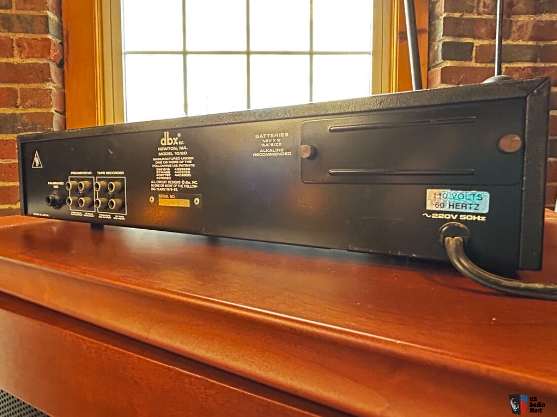 dbx 10/20 Graphic Equalizer & Room Analyzer, Bouncy LED Cool! Photo ...