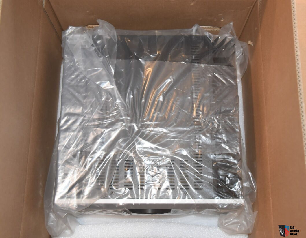 Pass Labs X350.8 Stereo Silver Face amplifier AS NEW 10/10 Photo ...