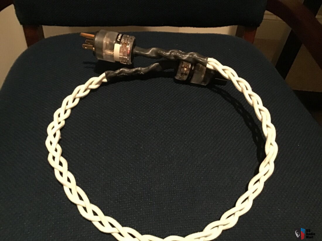 Verastarr Silver Reference power cables Photo #5931790 - US Audio Mart