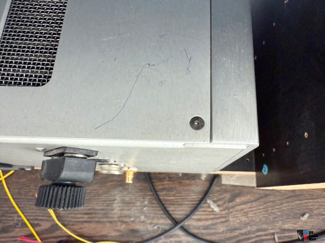 FOR SALE: Ayre V-5xe Stereo Amplifier 300w @ 4ohm Photo #5935207 - US ...