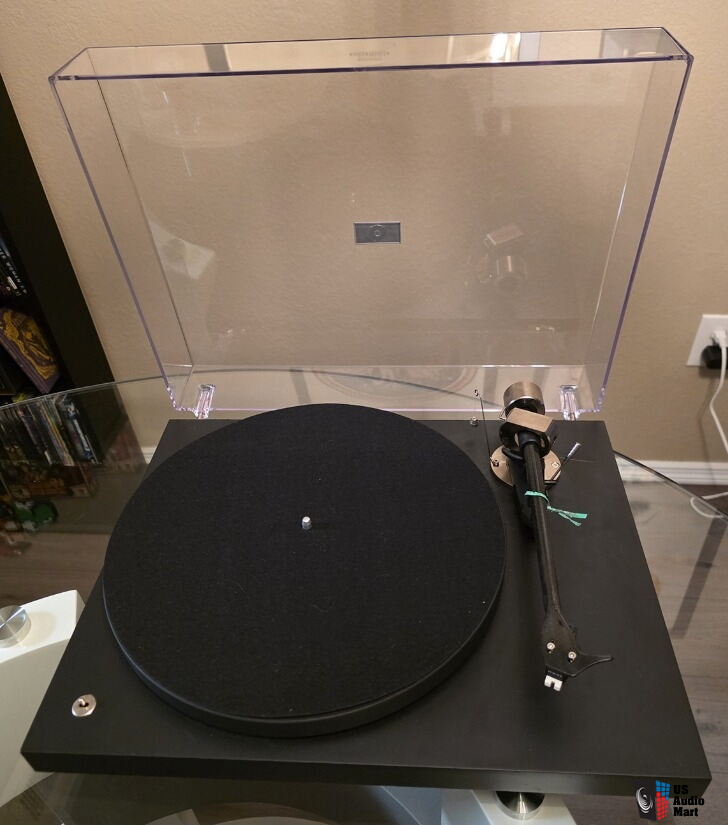 Pro-Ject Debut PRO Turntable - with Sumiko Rainier Cartridge Photo ...