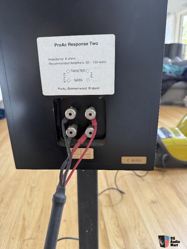 Proac Response 2 Speakers with stands Photo #5938903 - US Audio Mart