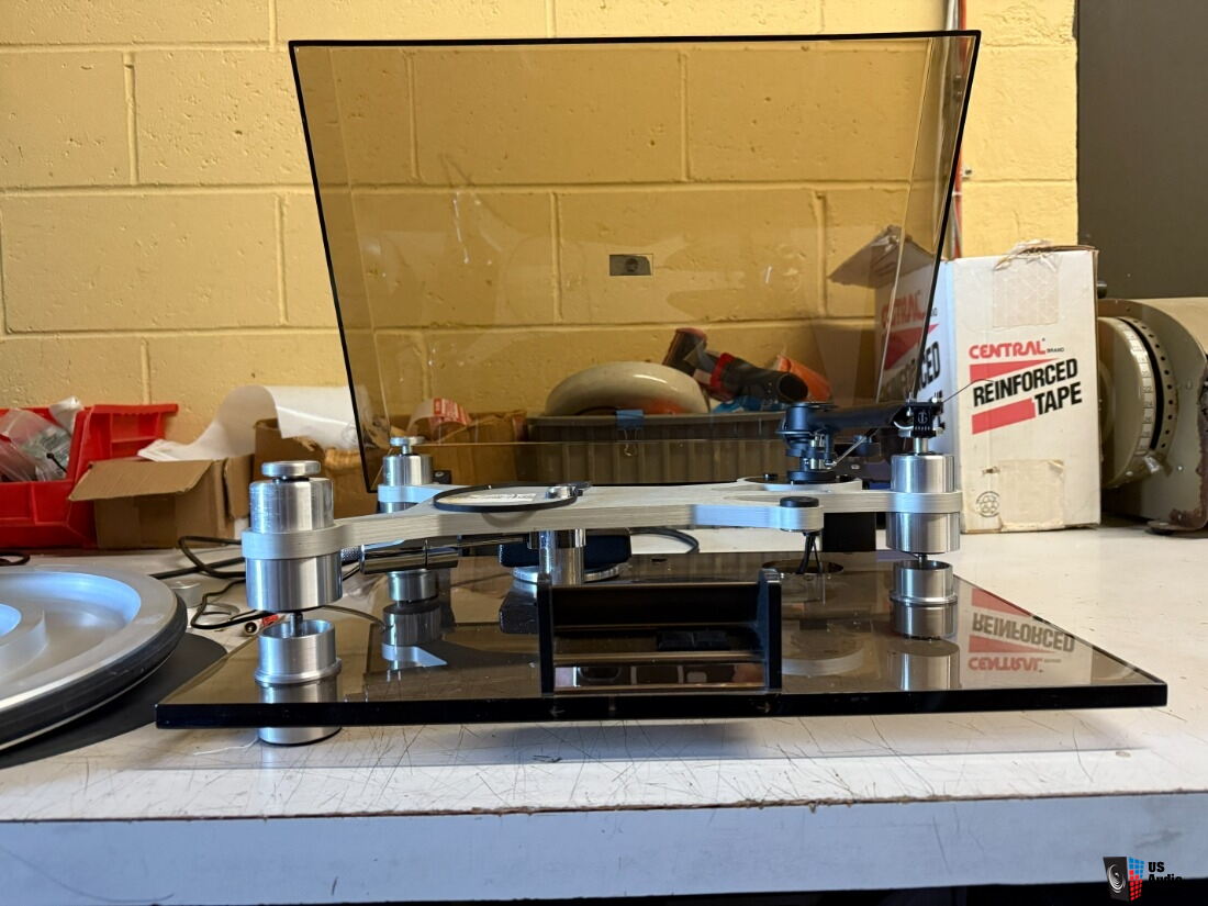 Oracle Delphi MKII Turntable With Roksan Tabriz Tonearm, See video ...