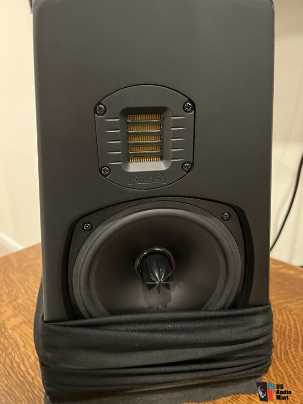 GoldenEar Technology Aon 3 Bookshelf Speakers Low Hours like new Photo ...