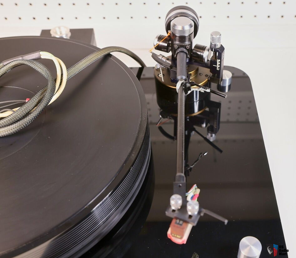 Basis AUDIO Model 2500 Turntable with Graham Tonearm Photo #5949788 ...