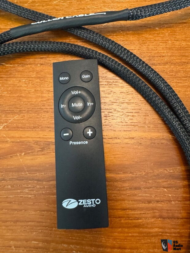 Zesto Leto Ultra II tube preamplifier Photo #5961864 - US Audio Mart