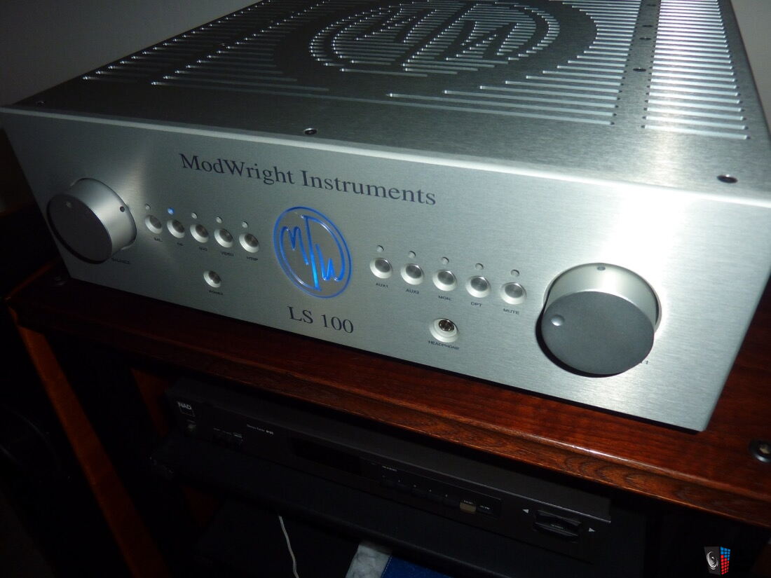 Modwright LS 100 Tube Preamplifier Photo #5964291 - US Audio Mart