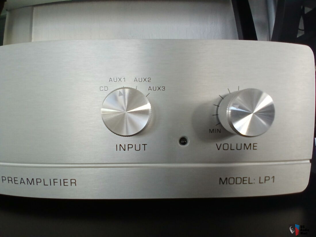 10 Octave Audio LP1R Tube Preamp Photo #5970087 - US Audio Mart