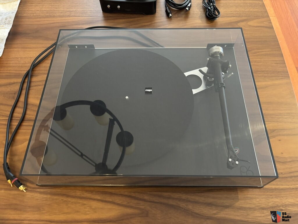 Rega P6 Turntable with Hana SL Cartridge - Excellent Condition Photo ...