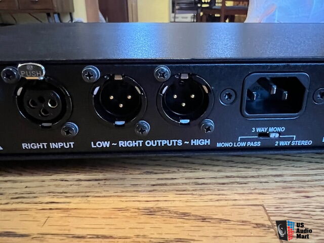 Bryston 10B-STD XLR Active Crossover Photo #5976721 - US Audio Mart