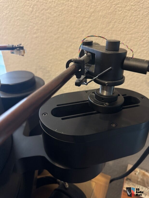 Triangle Art Ultimate SE Reference Turntable w/ 2 Osiris MK2 Tonearms ...