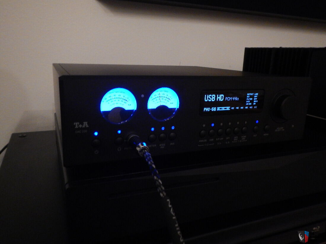 T+A Elektroakustik DAC 200 D/A Converter Photo #5979727 - US Audio Mart