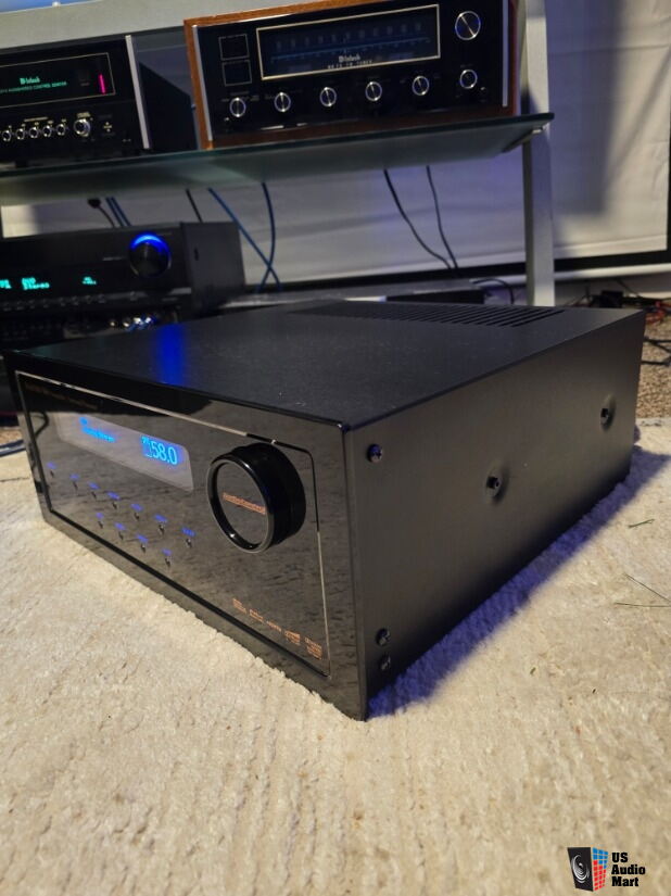 Arcam FMJ AV888 / AudioControl Maestro 4 Preamplifier Photo #5980831 ...