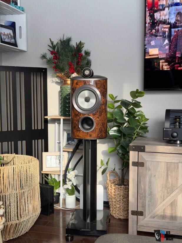 Bowers & Wilkins BW 805D4 Signature Speakers w/ stands Photo #5981955 ...