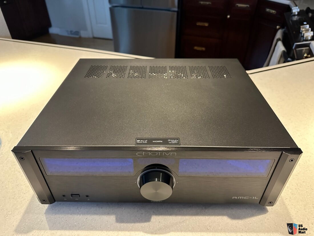 Emotiva RMC-1L 16 Channel Home Theatre Processor w/Dolby Atmos Photo ...