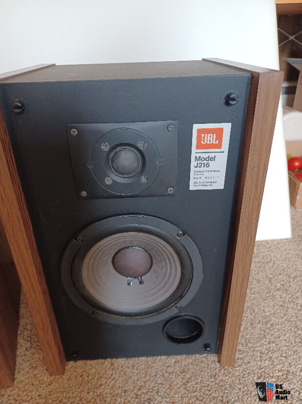 JBL J-216 Bookshelf Speakers Photo #5983443 - US Audio Mart