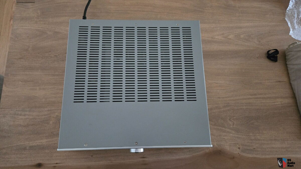 Krell S-300i Integrated Amplifier Photo #5984231 - US Audio Mart