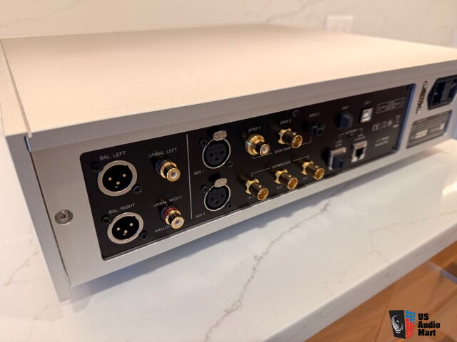 DCS Bartok 2 DAC Silver Pristine Photo #5986974 - US Audio Mart