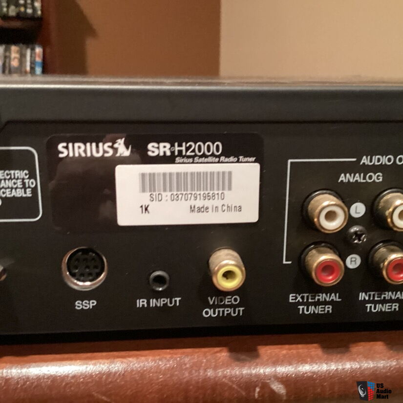 Sirius SRH-2000 Receiver - OVER 80% OFF - AS NEW Condition Photo ...