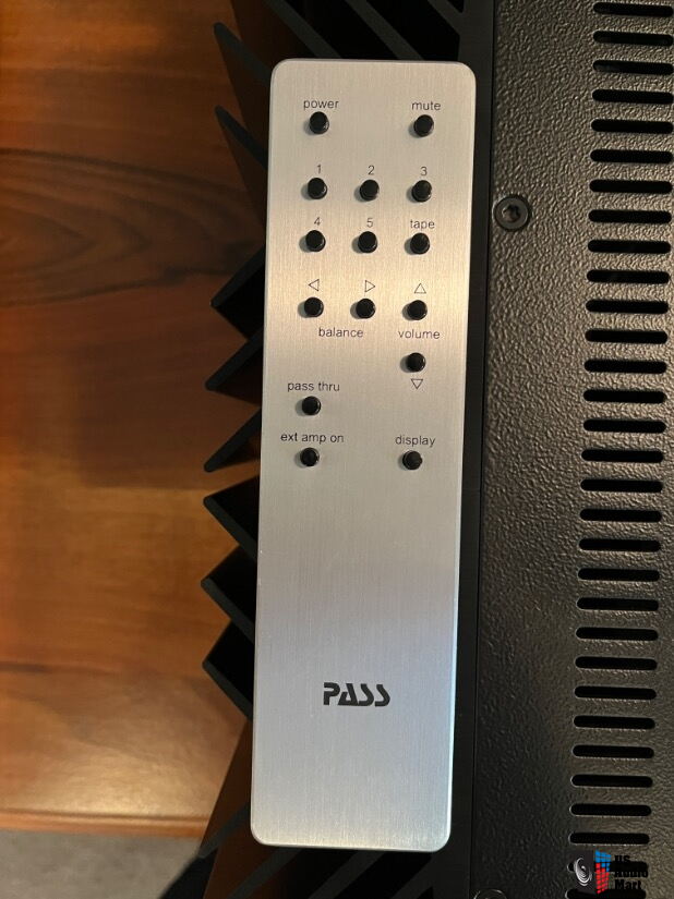 Pass Labs INT-60 Photo #5988537 - US Audio Mart