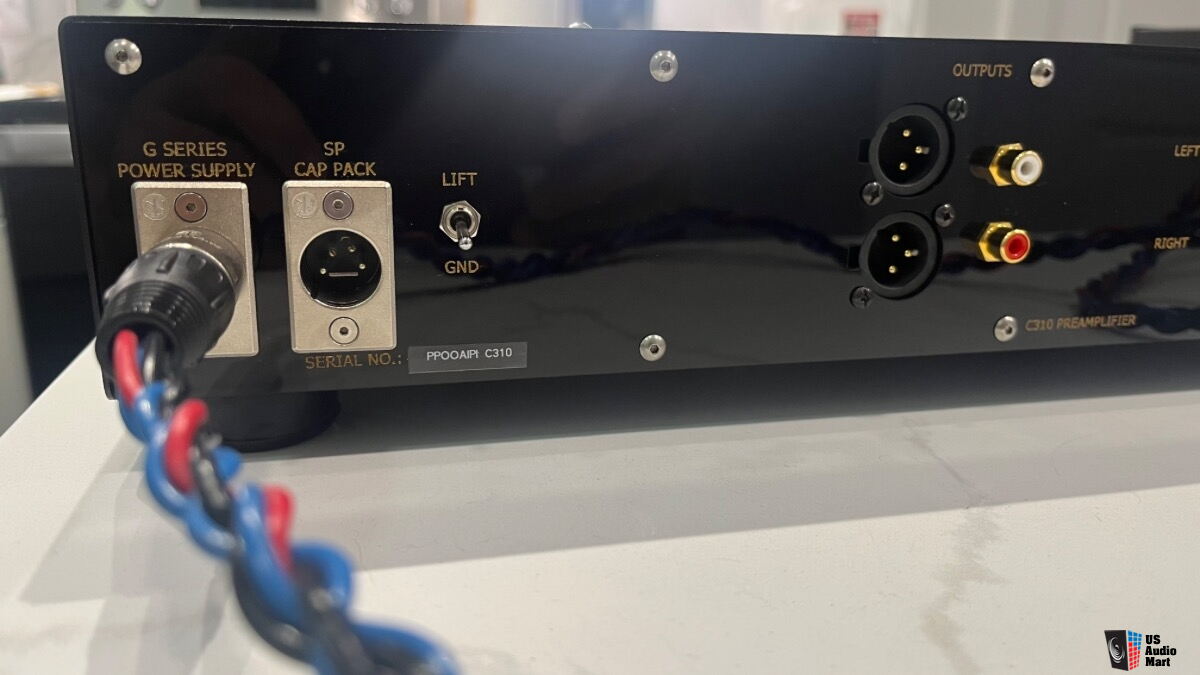 Angela-Gilbert Yeung C310 preamplifier Photo #5988910 - US Audio Mart