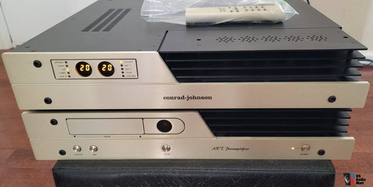 Conrad Johnson ART Series 2 Triode Tube Preamplifier Photo #5989431 ...