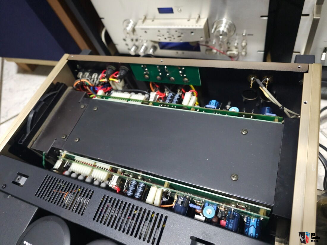 Marantz SC-1000 Preamplifier and SM-800 Power Amplifier in Original ...