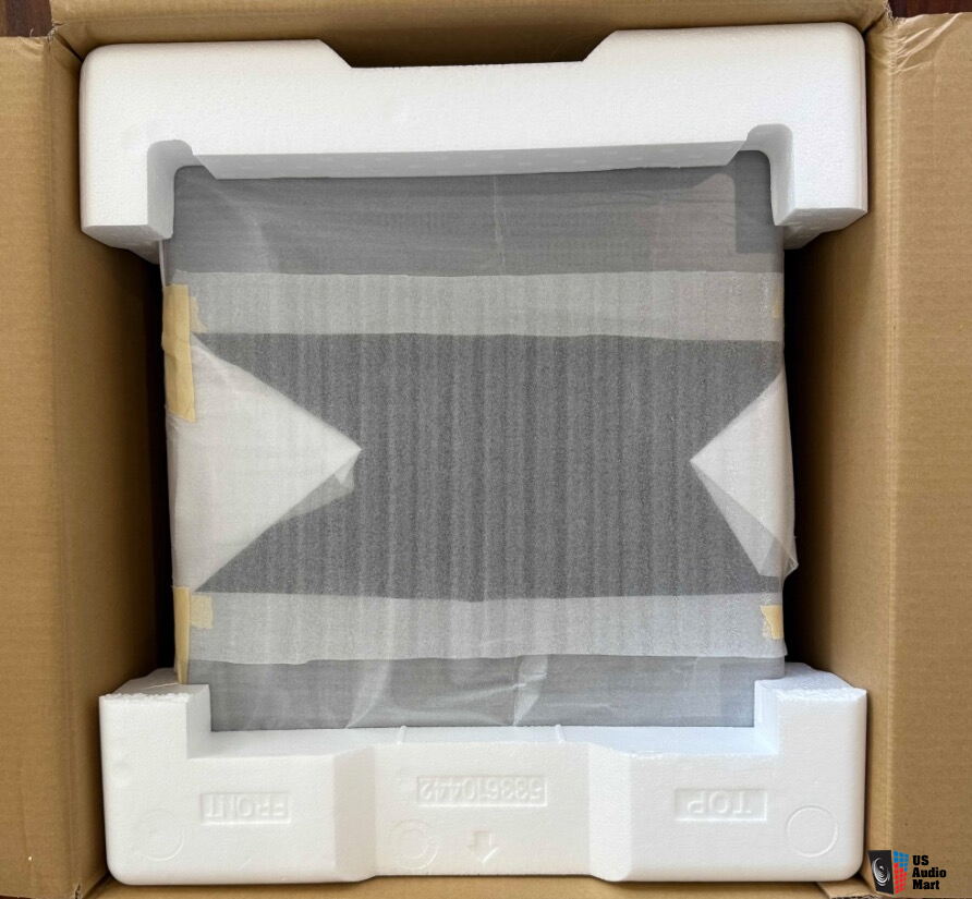 Marantz AV 10 Pre-amplifier/Processor Photo #5992553 - US Audio Mart