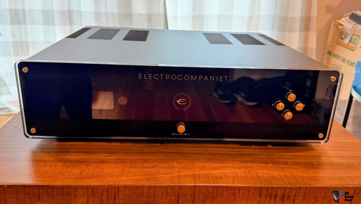 Electrocompaniet ECI 6 DX MKII integrated amplifier with streamer and ...