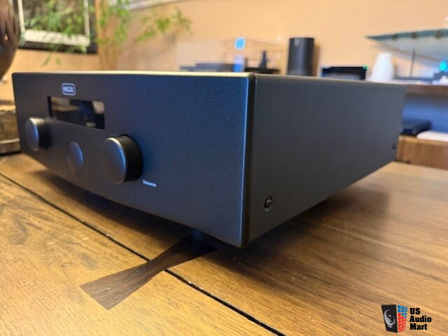 Hegel H300 Integrated Amplifier Photo #5994225 - US Audio Mart