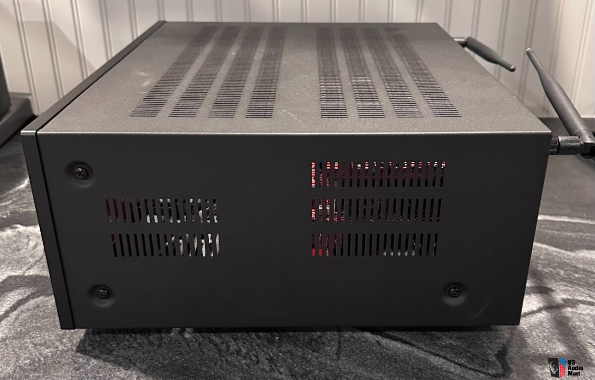 Anthem processor and 5 channel amp as new. AVM90 & MCA525 mint Photo ...